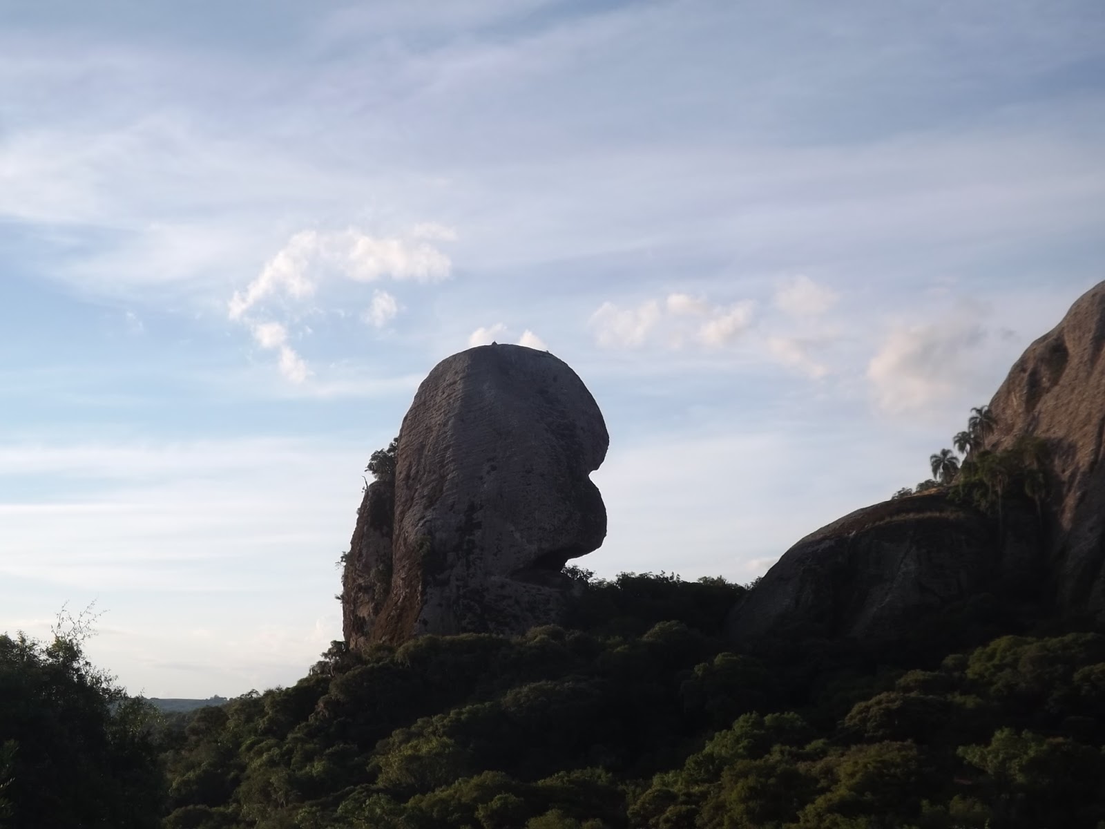 GALPÃO DE PEDRA,ROCHA CARA DE INDIO,BAGÉ,RS,BRASIL.