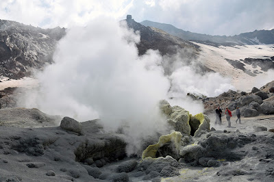 AKTIVITAS VULKANISME - informasi pendidikan dan pembelajaran