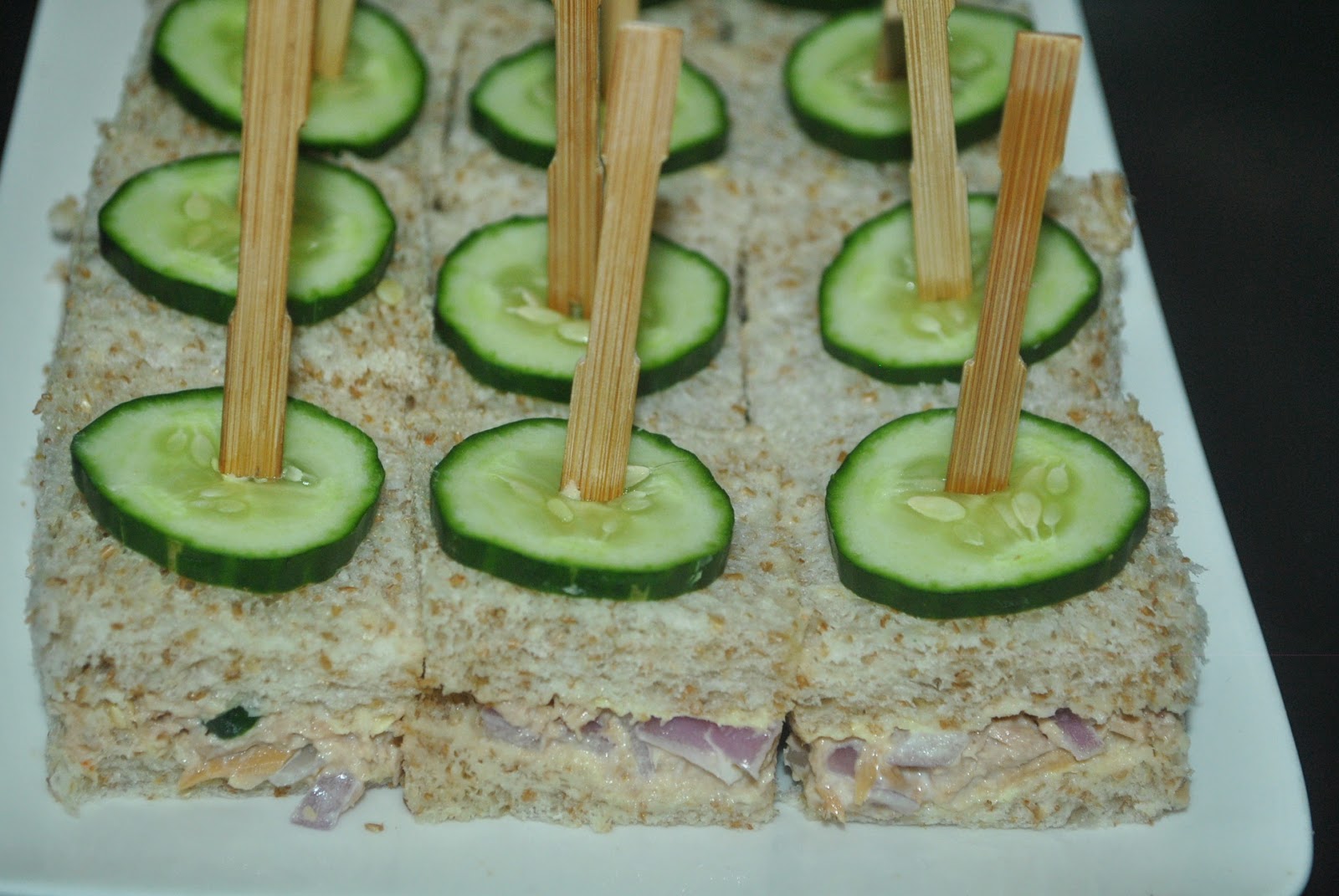 PATYSKITCHEN: CUCUMBER TUNA TEA SANDWICHES / TUNA TIMUN SANDWICH