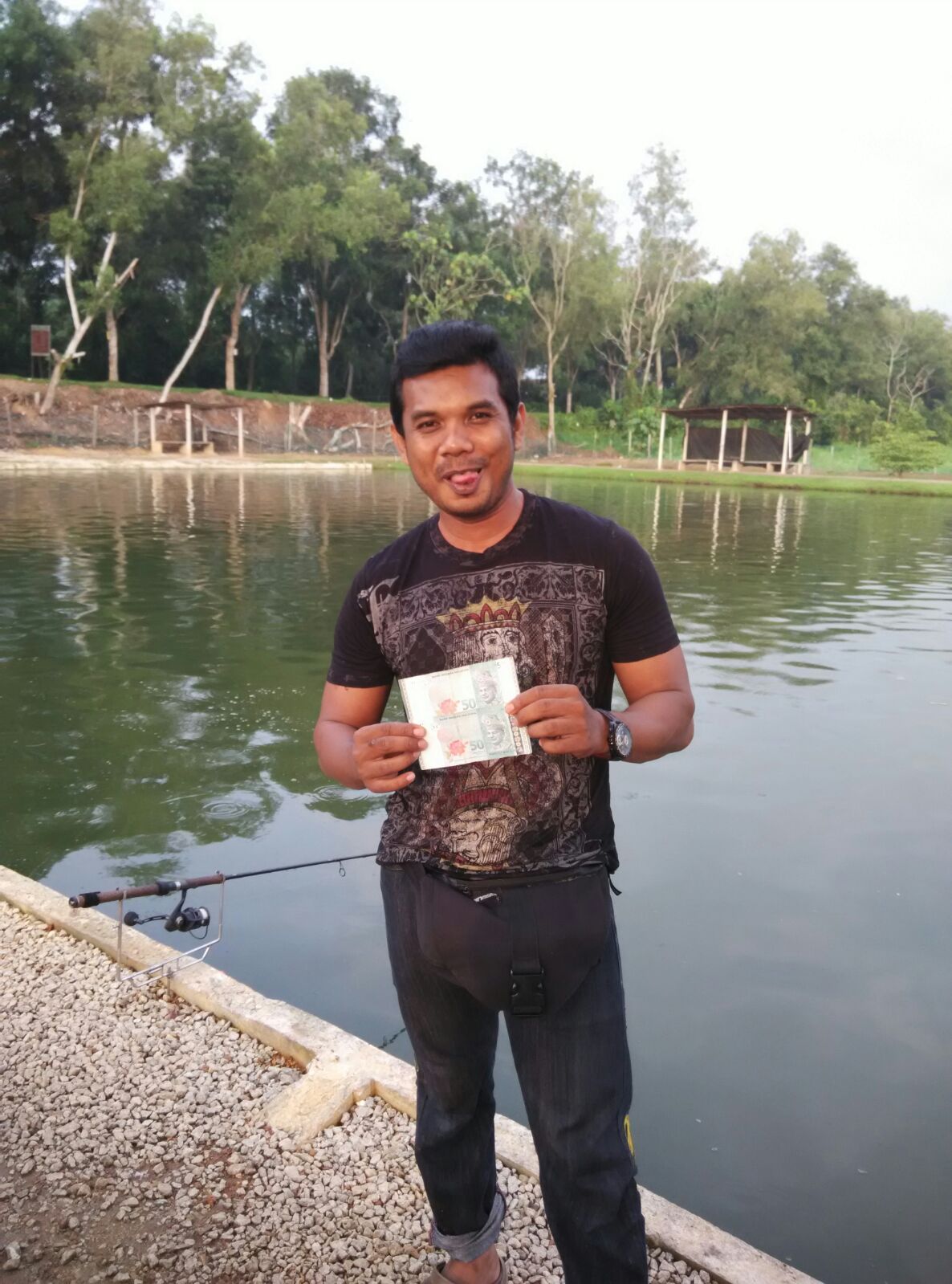 PIRATE'S KAIL: kolam pancing 123 batu arang