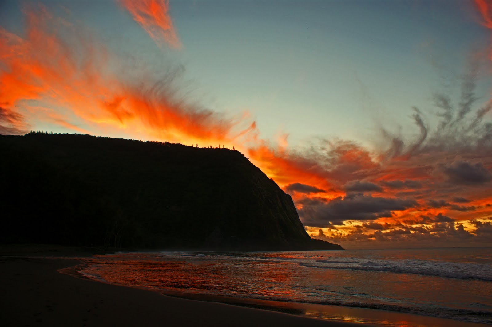 Sunset: Waipio Valley, Hawaii | This Beautiful Grace