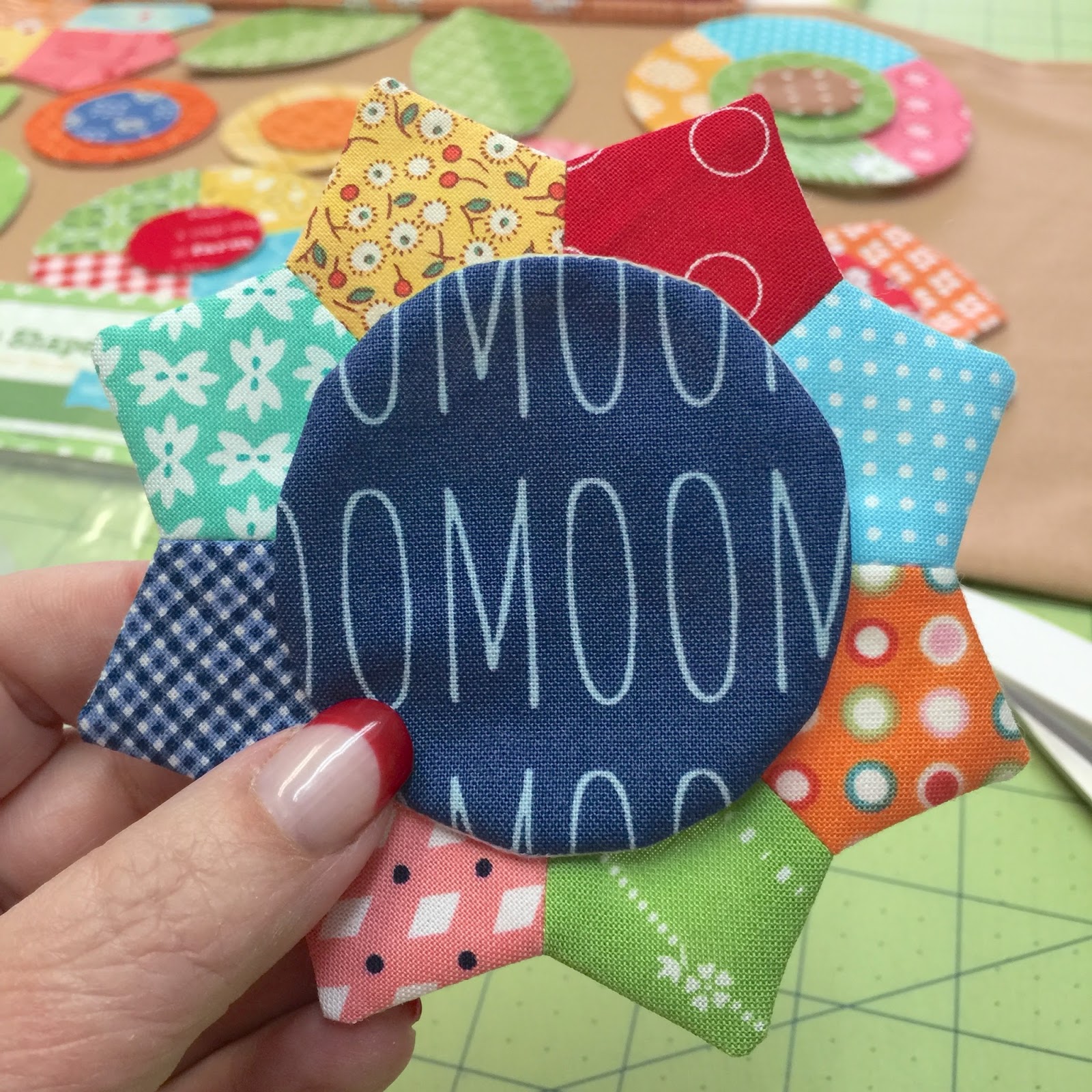 Bee In My Bonnet: Sew Simple Shapes - More Easy Patchwork Flowers!!!