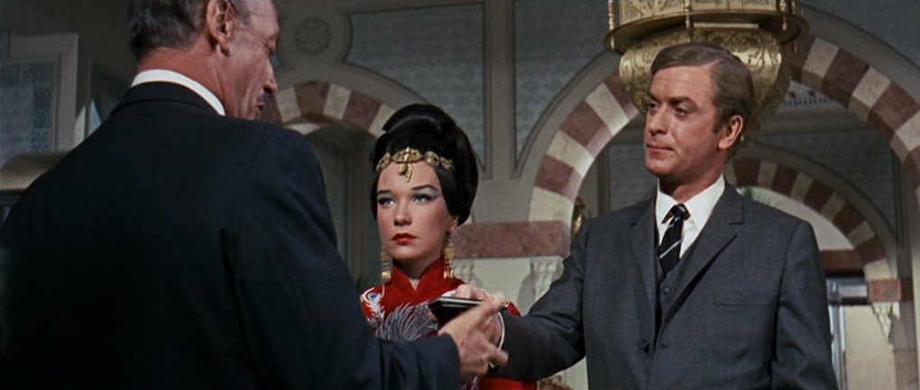 Classic Movie Ramblings: Gambit (1966)