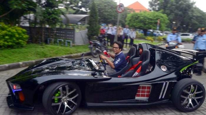 Zona "Super Cars" : Lowo Ireng The Cars of Indonesian Made (By ITS ...