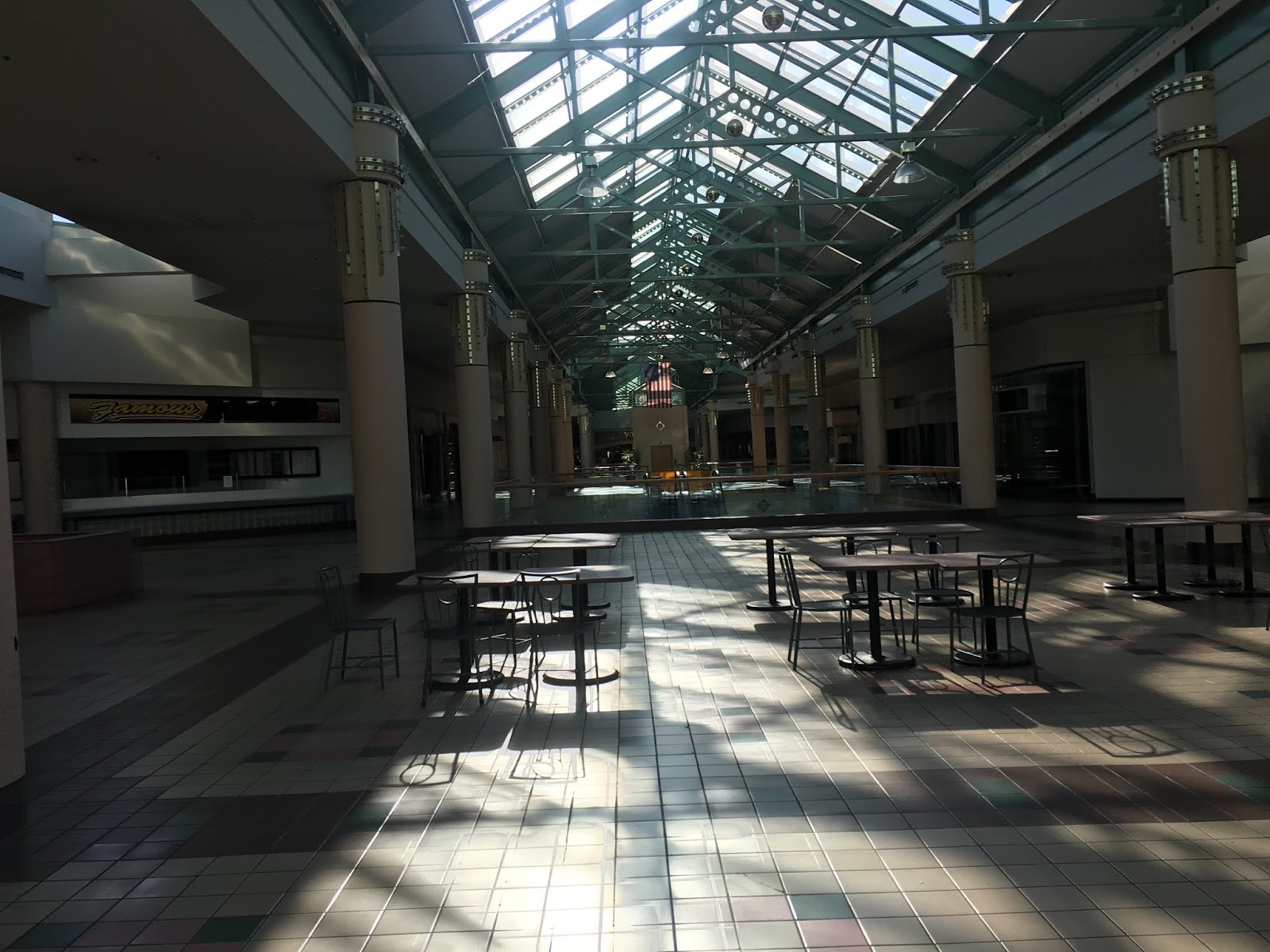 Midwest Retail: Charlestowne Mall, St Charles Illinois