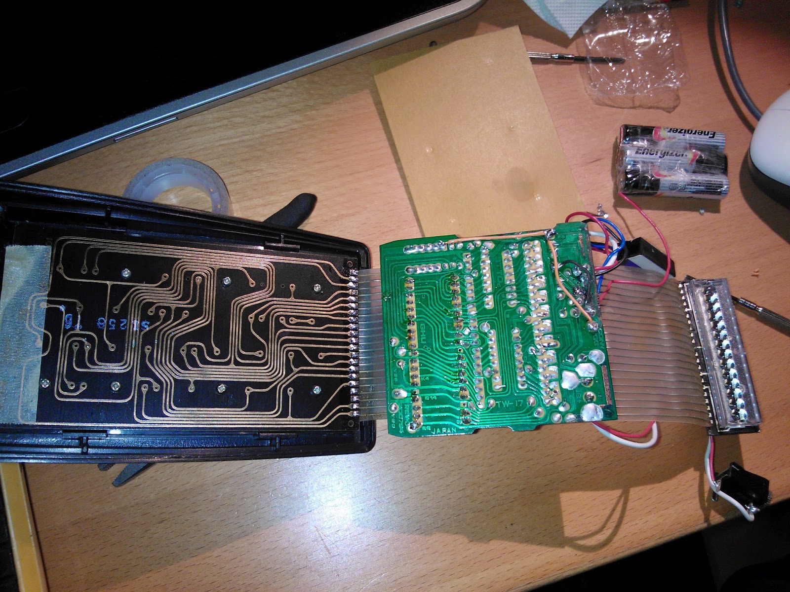 Cye's blog: Commodore calculator SR4148R repair