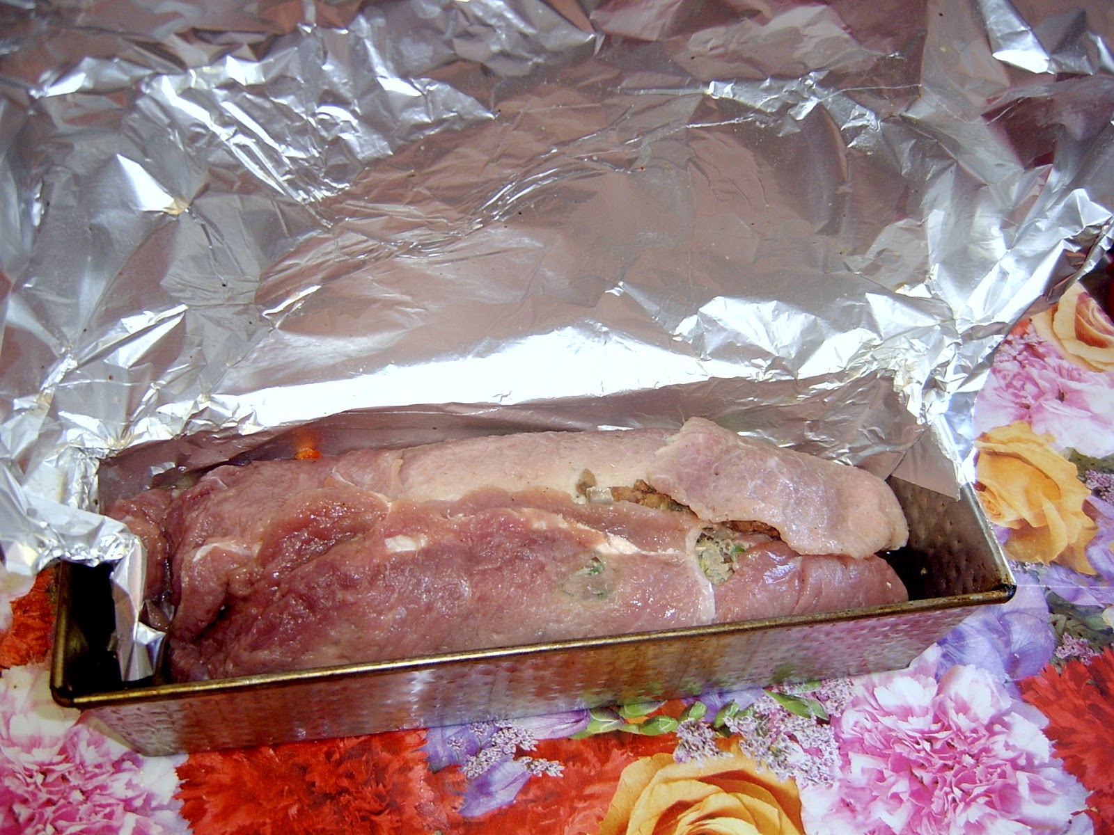 Rulada de porc cu pui si ciuperci