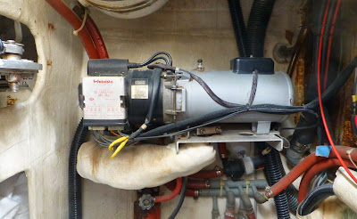 Magic, a Privilege 39' Catamaran, is SOLD: Exterior Features