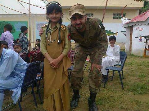 Little Girl as Pakistan Army Doctor - All About Pakistan Army, Air ...