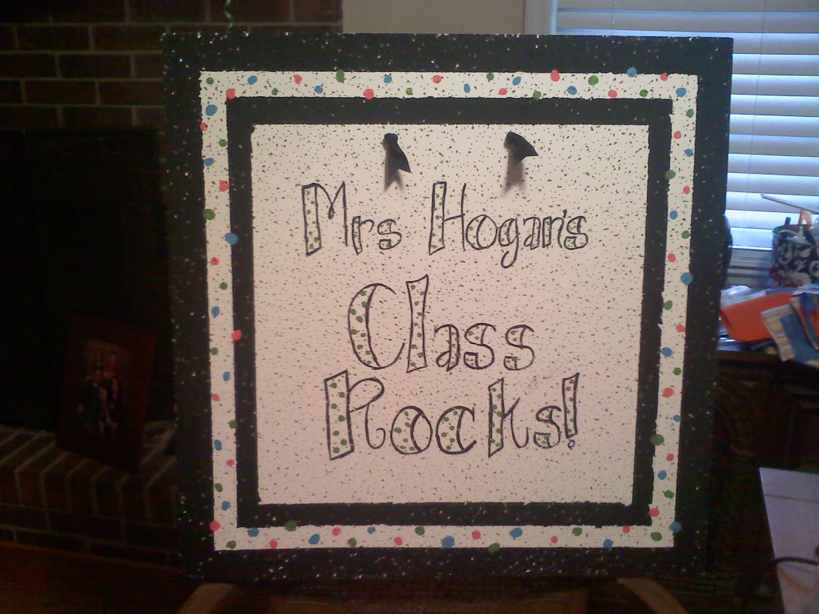 Spunky K Teacher: Cute sign for classroom