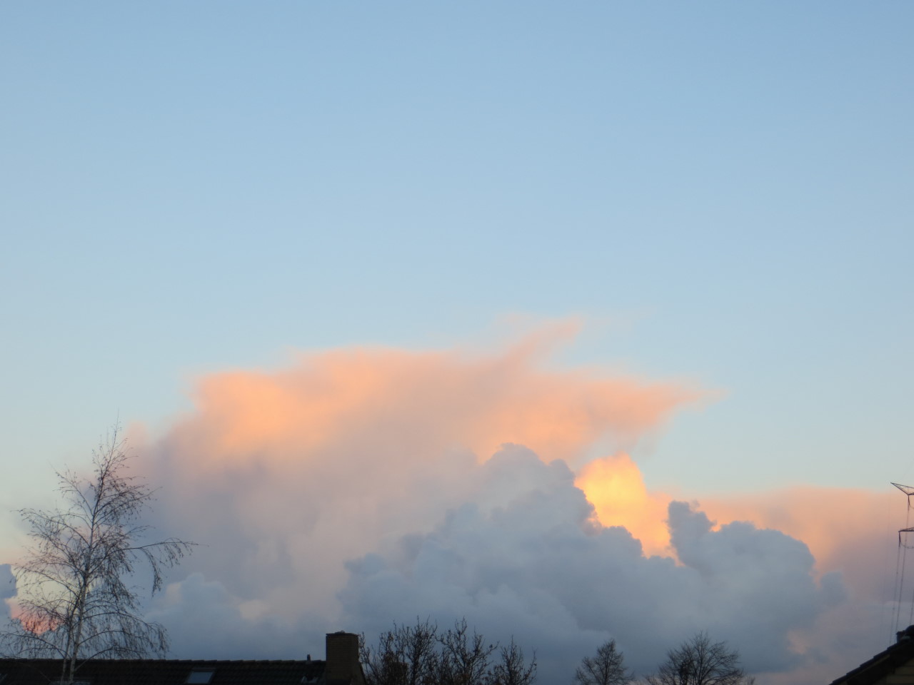 God is in de stilte: Ontplooiing van een wolk