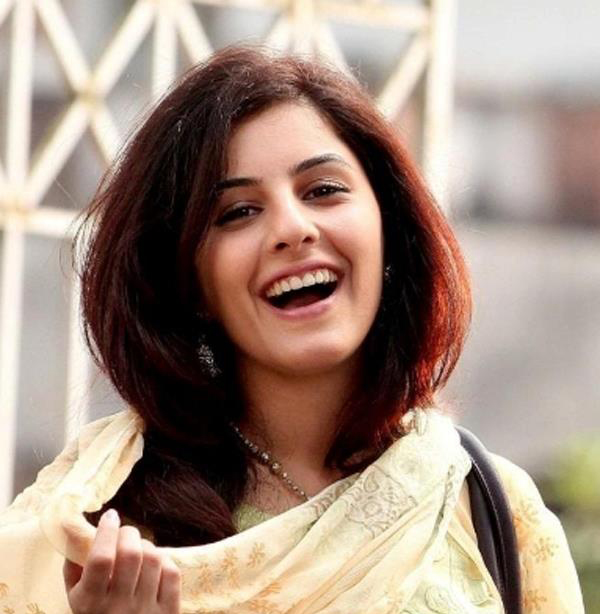 Actress Isha Talwar Personal Profile,Photo,Biography,Movie,Videos ...
