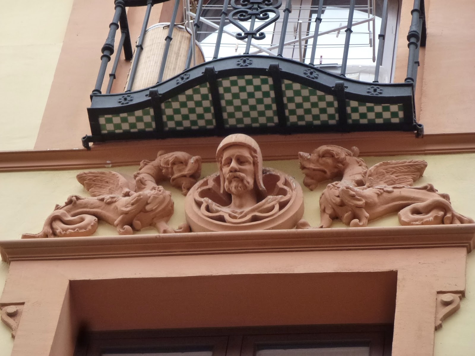 LA MURGA de Nito: CASA DE CALIDAD DE LA CALLE MARQUÉS DE FALCES
