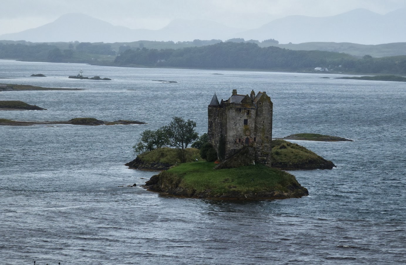 BLACK HOLE REVIEWS: Filming Location: MONTY PYTHON AND THE HOLY GRAIL ...