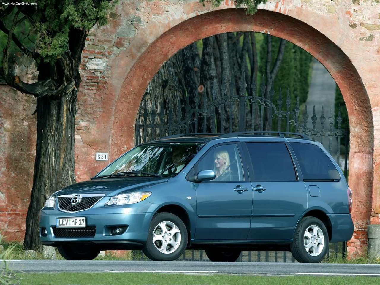 2004 Mazda MPV European Version