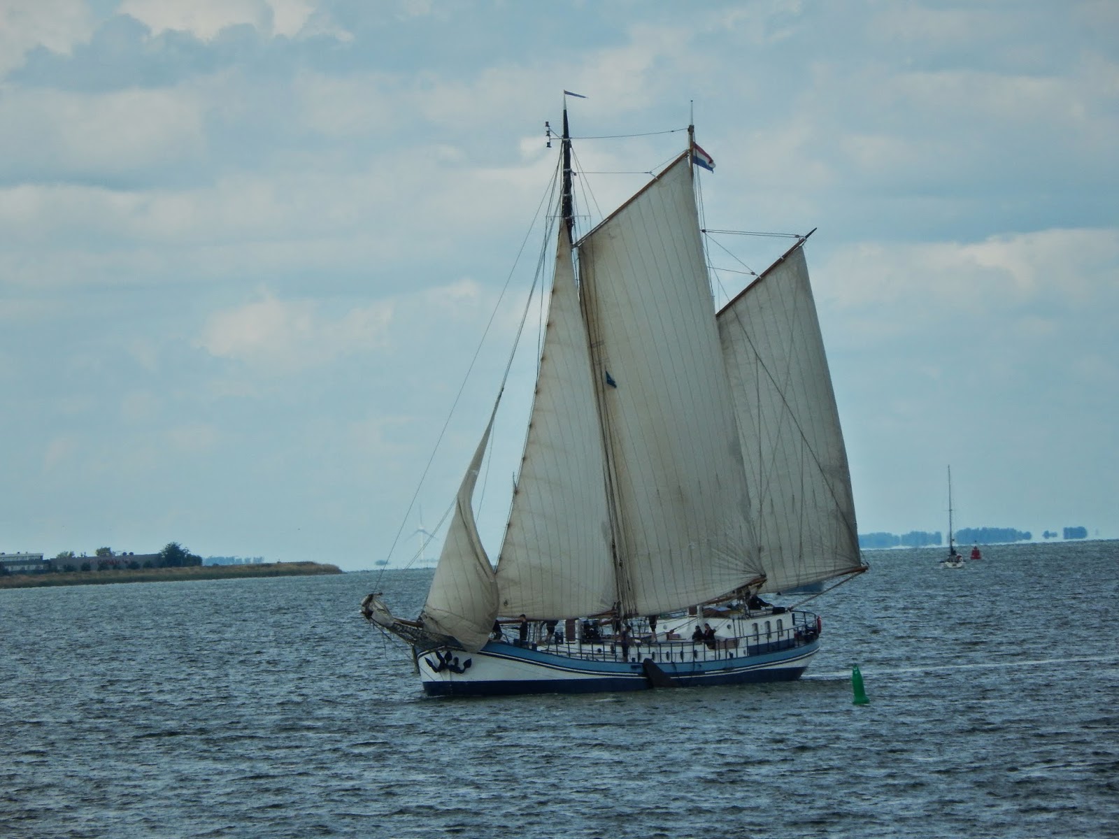 Vandijkonline - weblog: Mooie bootjes op het IJsselmeer