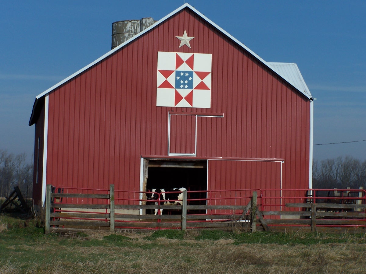 Hancock County, Ohio Barn Quilts: Tuttle- two barn quilt squares on one ...