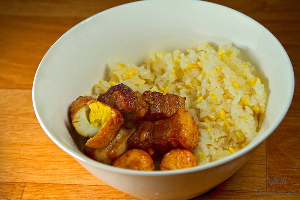 #61. Xôi đỗ xanh ăn với thịt kho trứng | A food A photo