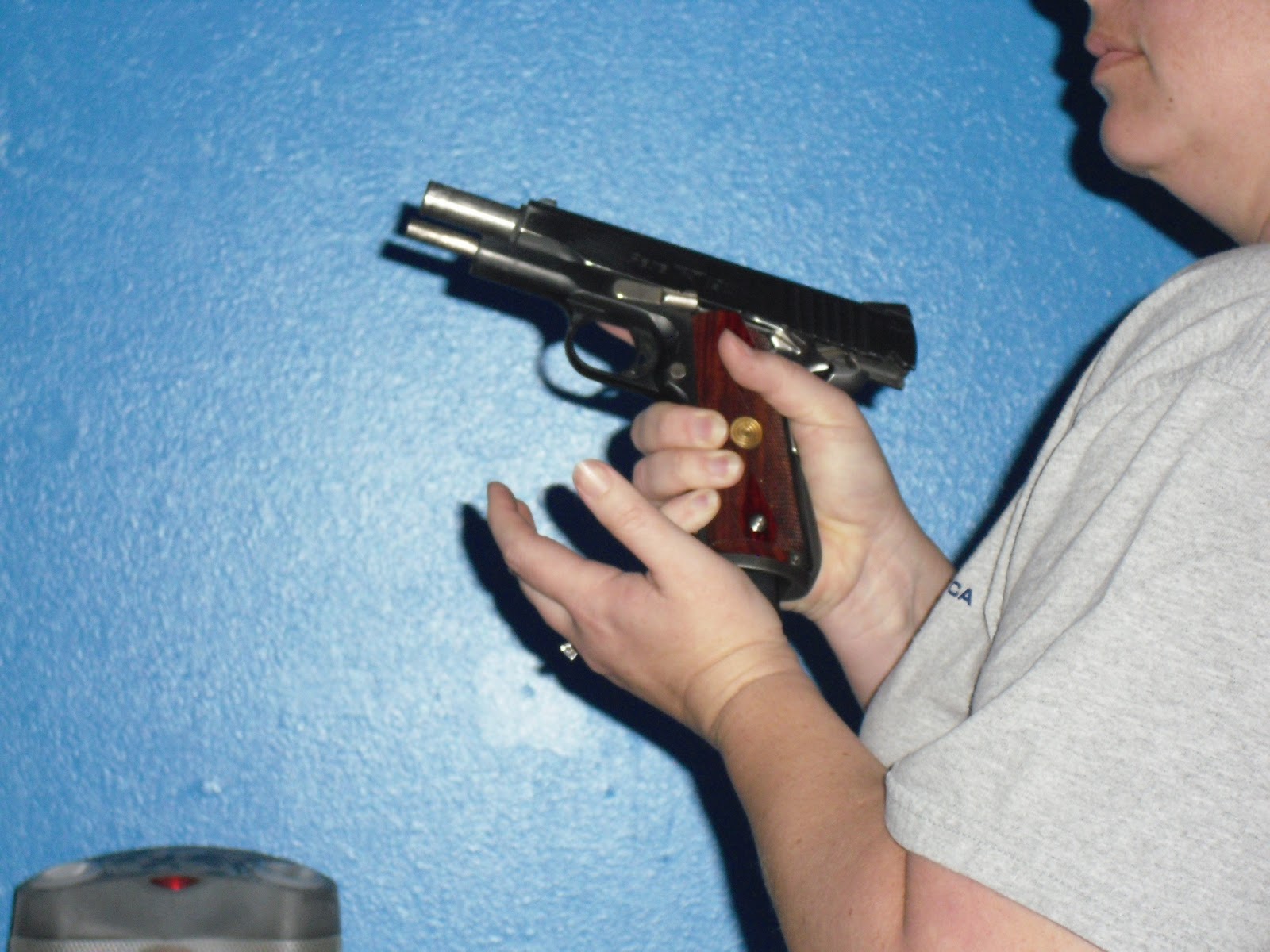 The GunDivas: Magazine Changes - Strong-handed