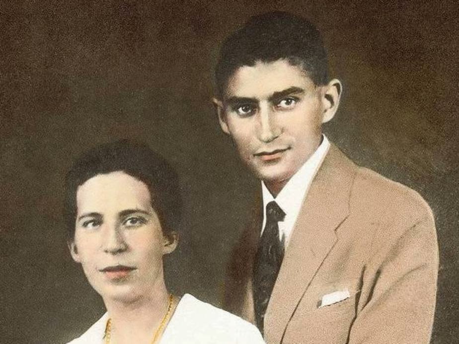 LETRAS IN.VERSO E RE.VERSO