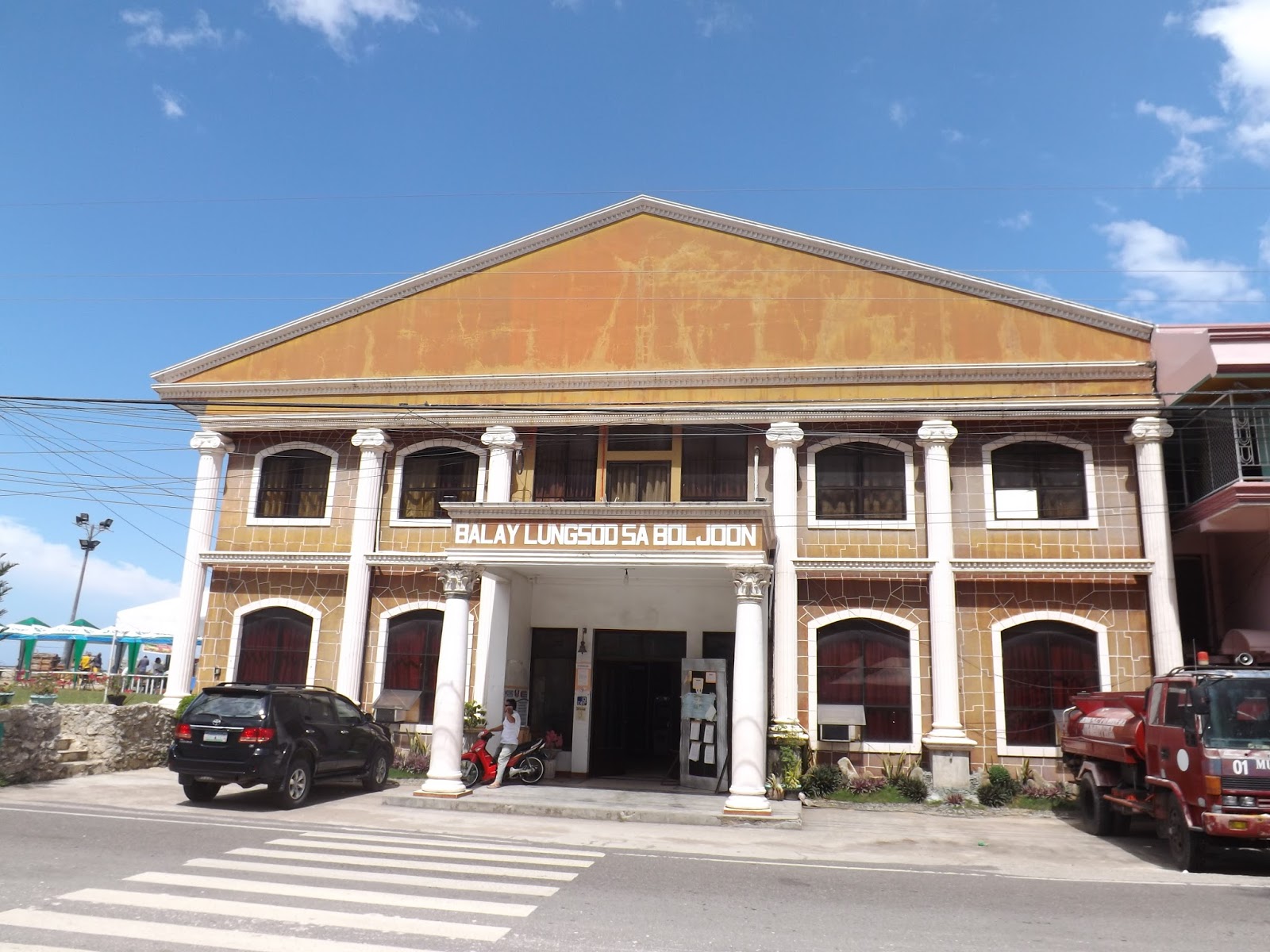 TRAVEL GUIDE: BOLJOON IN A DAY - Touristang Pobre