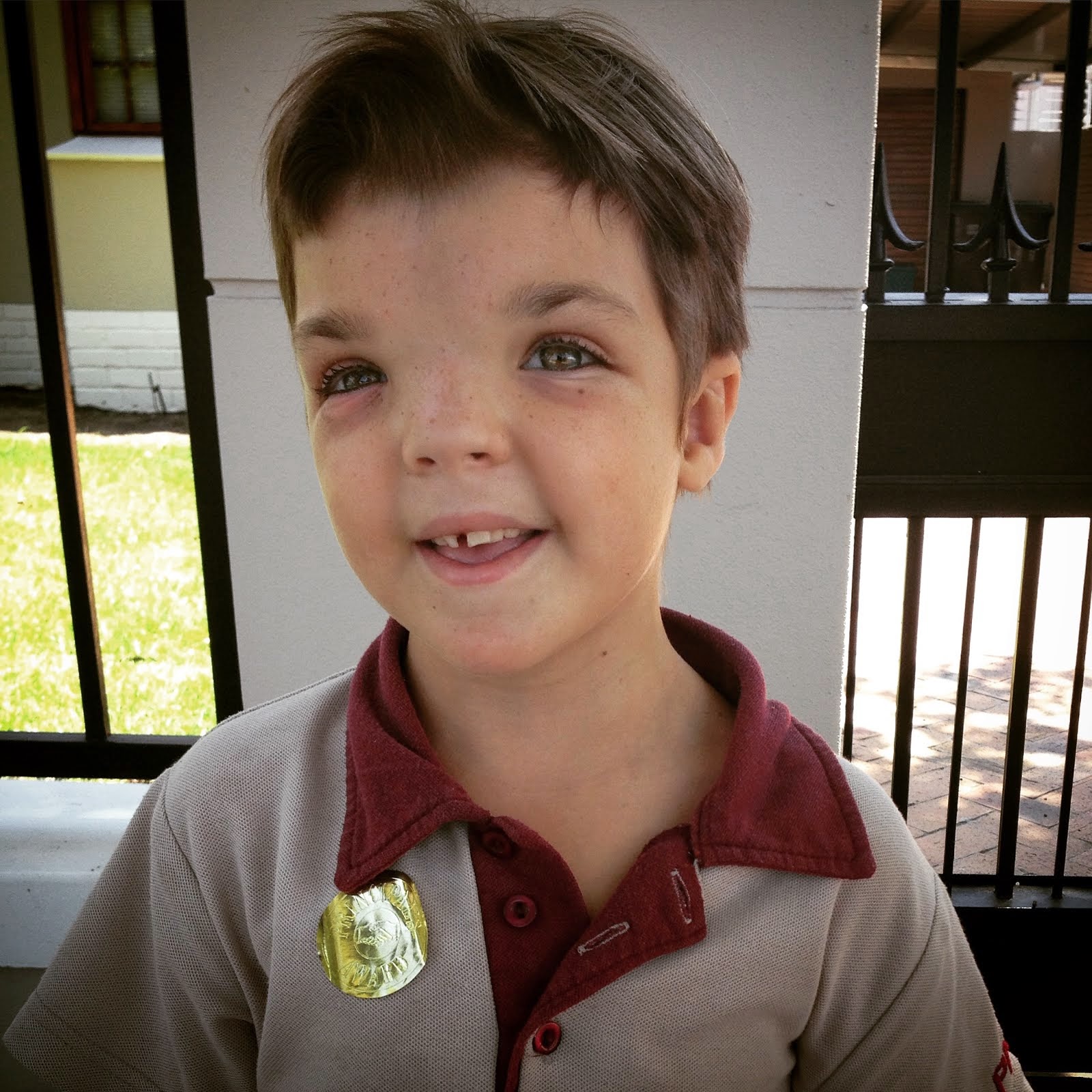 Our SonShine: Book Review: Raymond's Room - part 1