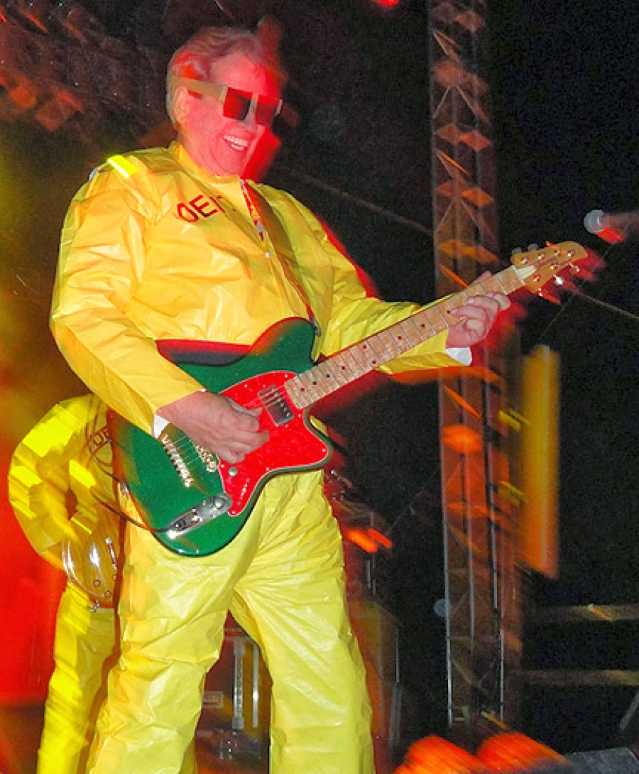 There's Something Hard in There: We're all DEVO: Memories flow in honor ...