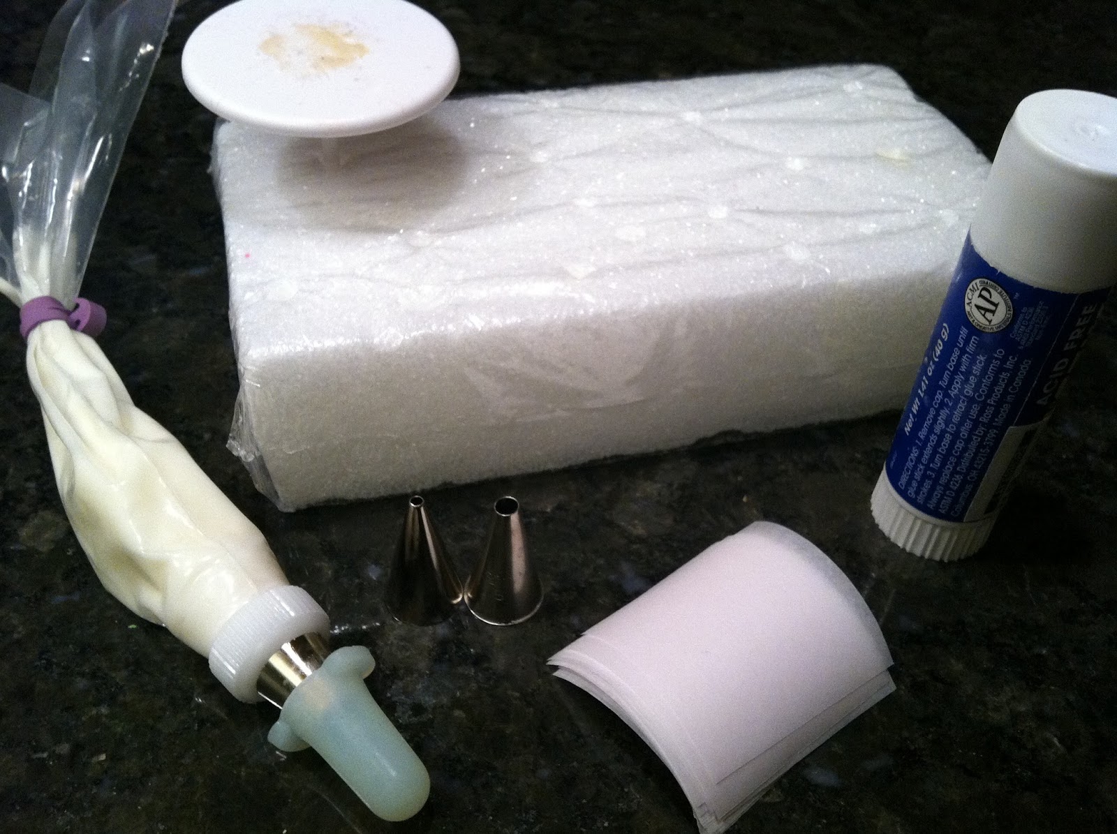 The Iced Queen: Royal Icing Bird in a Nest