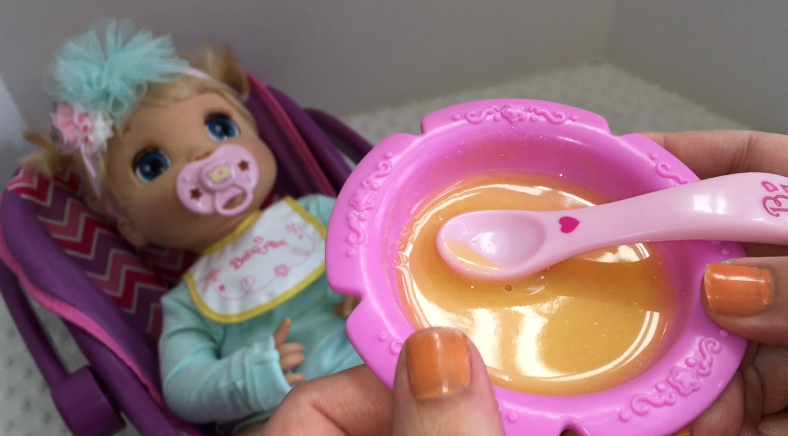 Fun with Baby Alive: Feeding Baby Alive Beatrix