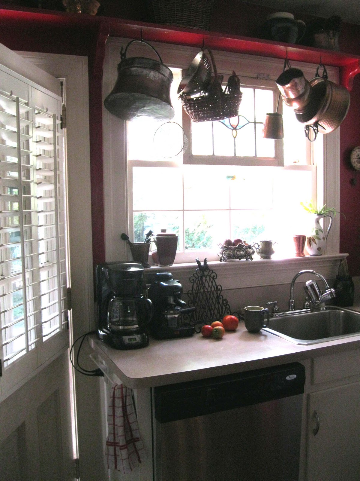 Donna's Art at Mourning Dove Cottage: Painting the kitchen