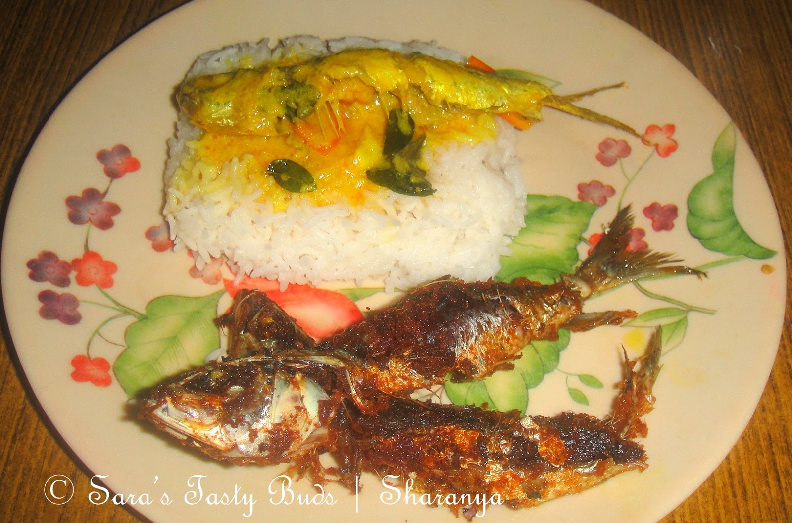 SARA'S TASTY BUDS: Fish Moilee / Fish in coconut Sauce