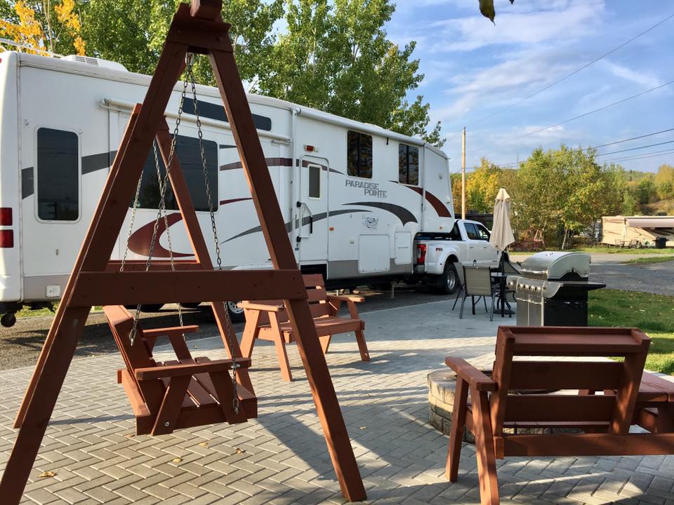 Cat Patches: Thunder Bay, Ontario, Canada