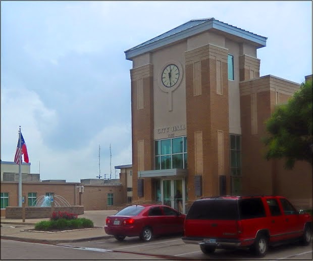 The Near-Normal Traveler: Walking around Watauga and Restaurant Review