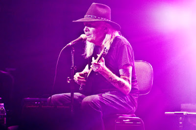 JOHNNY WINTER -ROOTS-