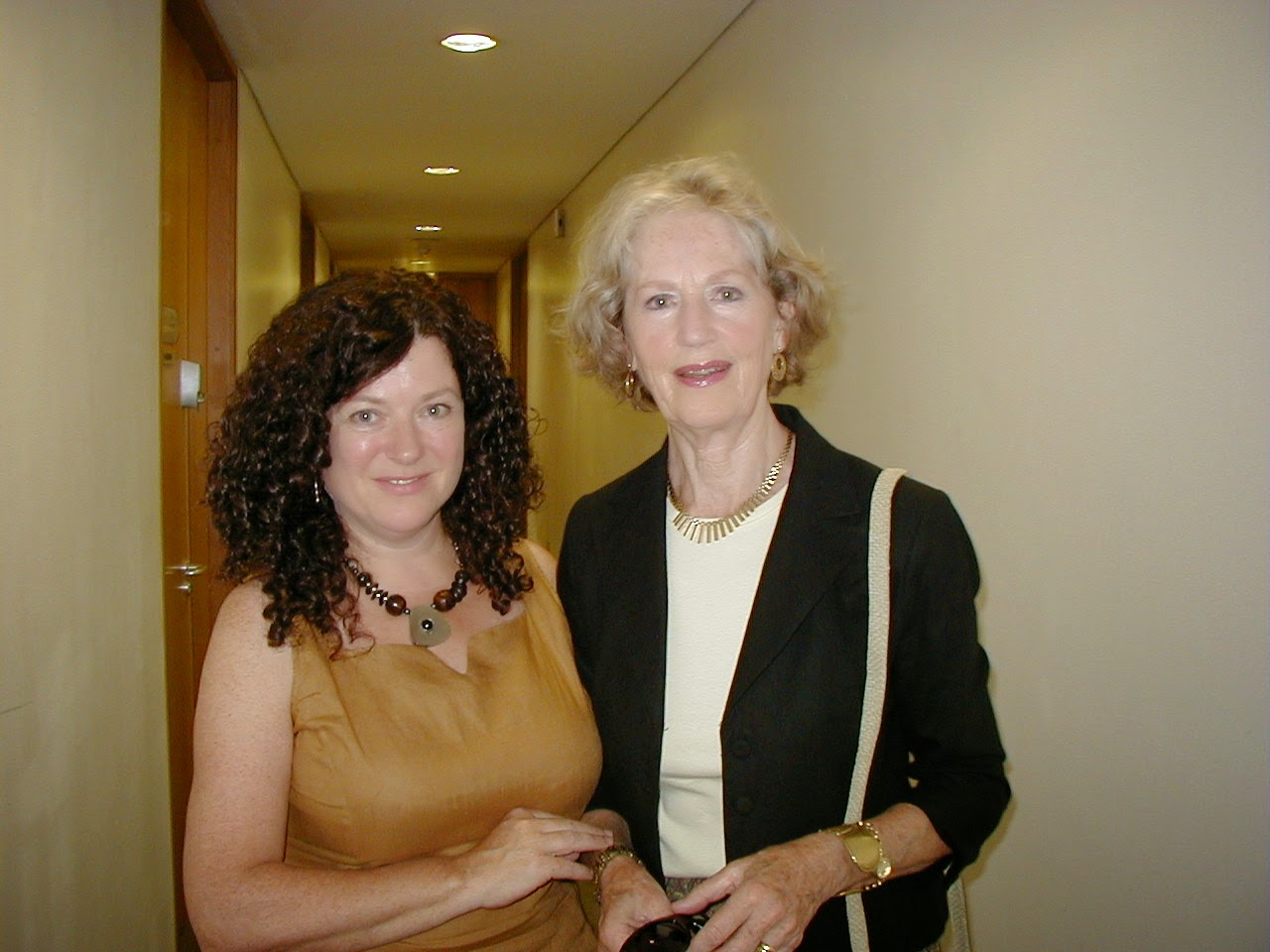 Fil's Songs and Stories: Songbirds - Mary O'Hara