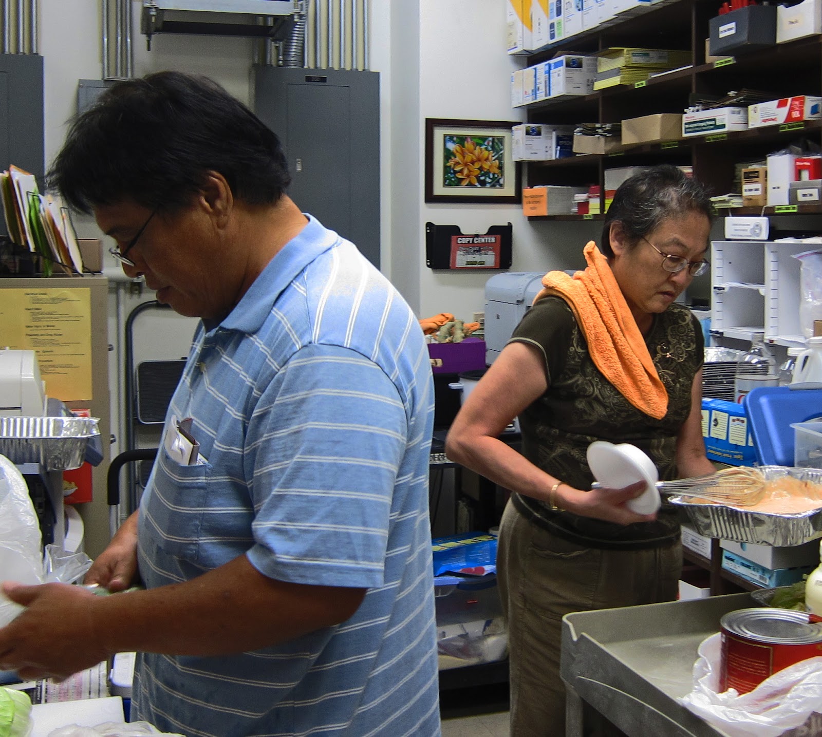 MALAMA KUPUNA: GWEN JOHNSON... A SPECIAL VOLUNTEER