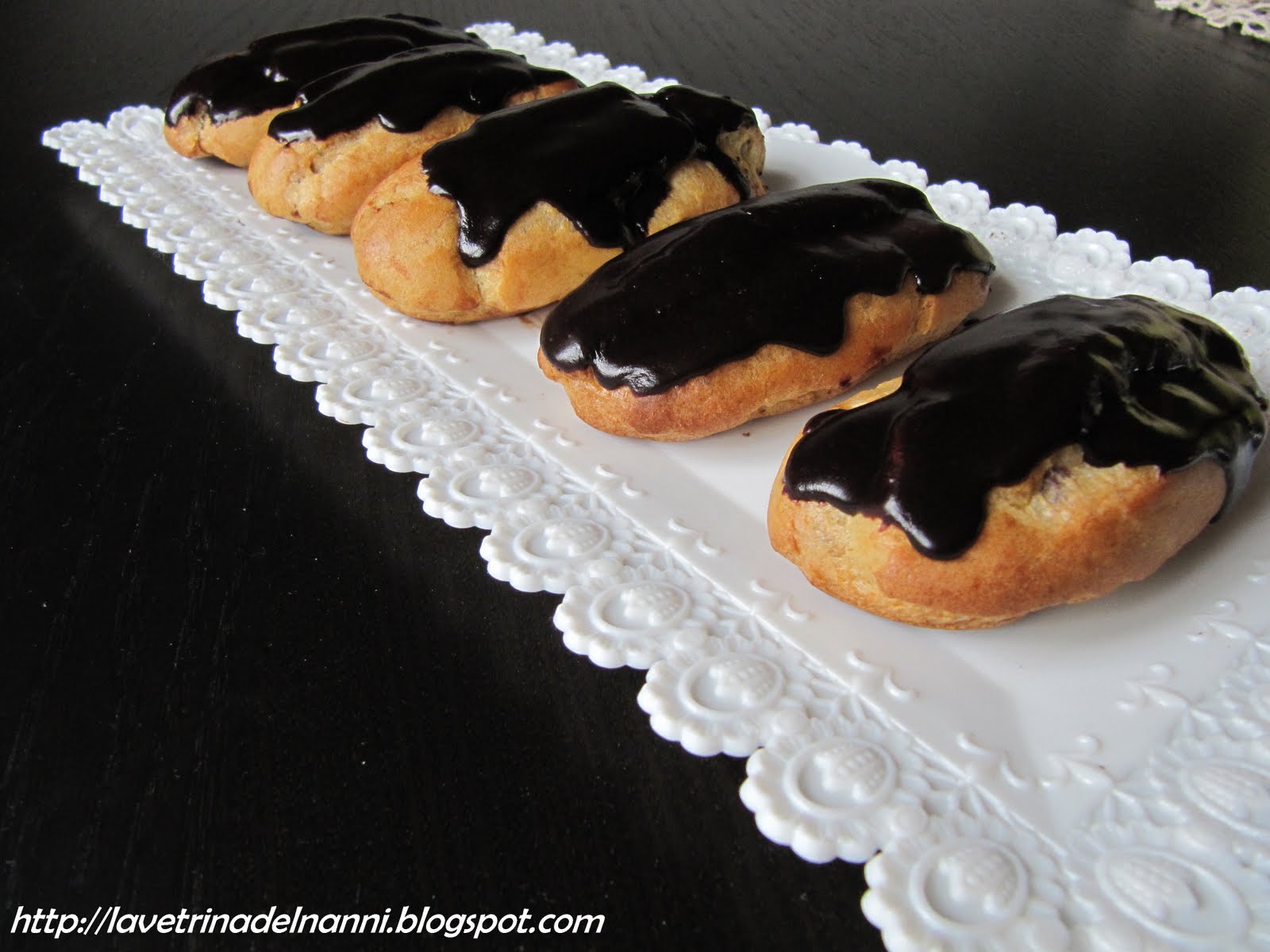 RICETTA ECLAIRS AL CIOCCOLATO E NOCCIOLA