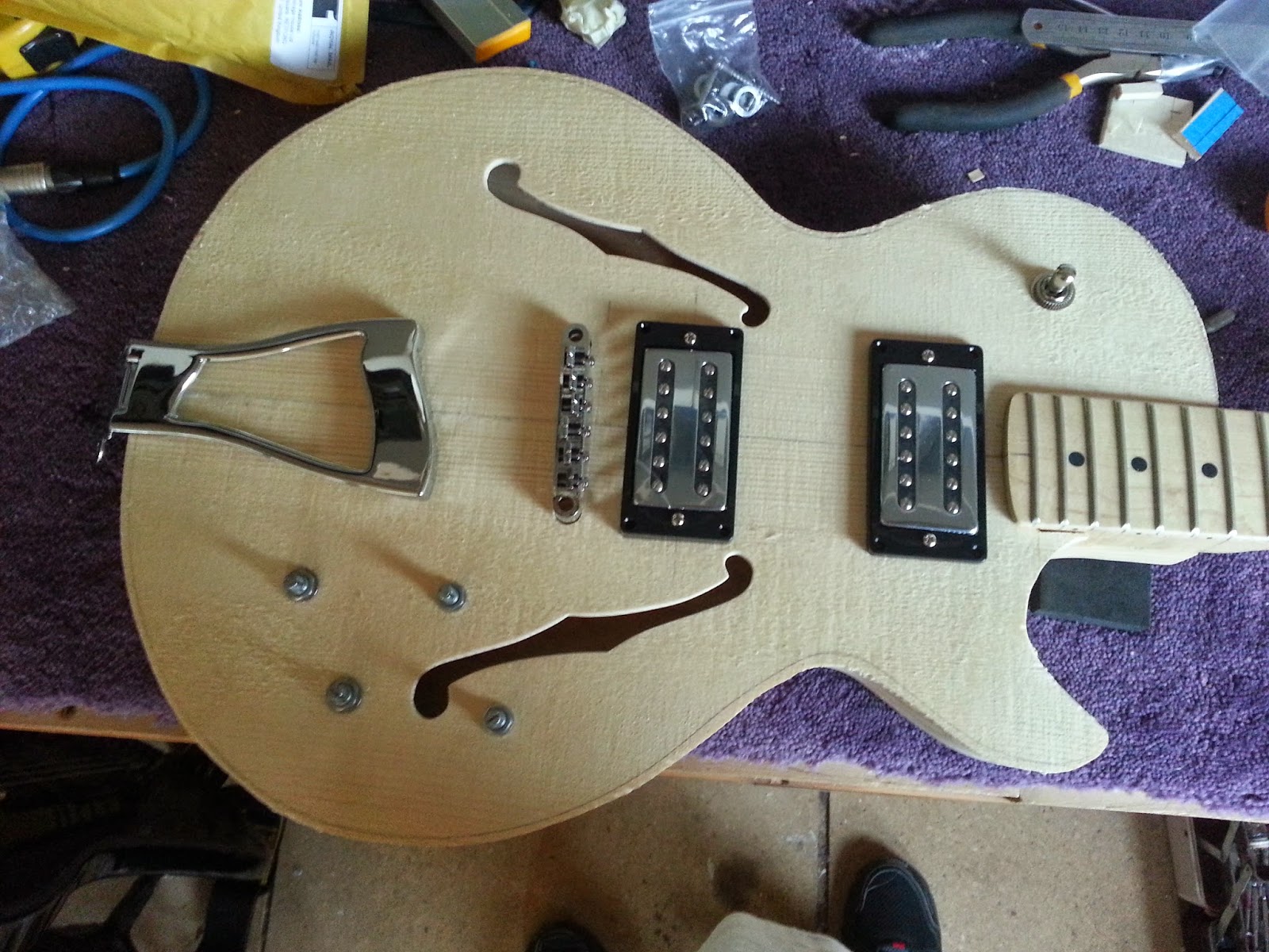 Les Paul Florentine Build: Routing the pickup and wiring cavities
