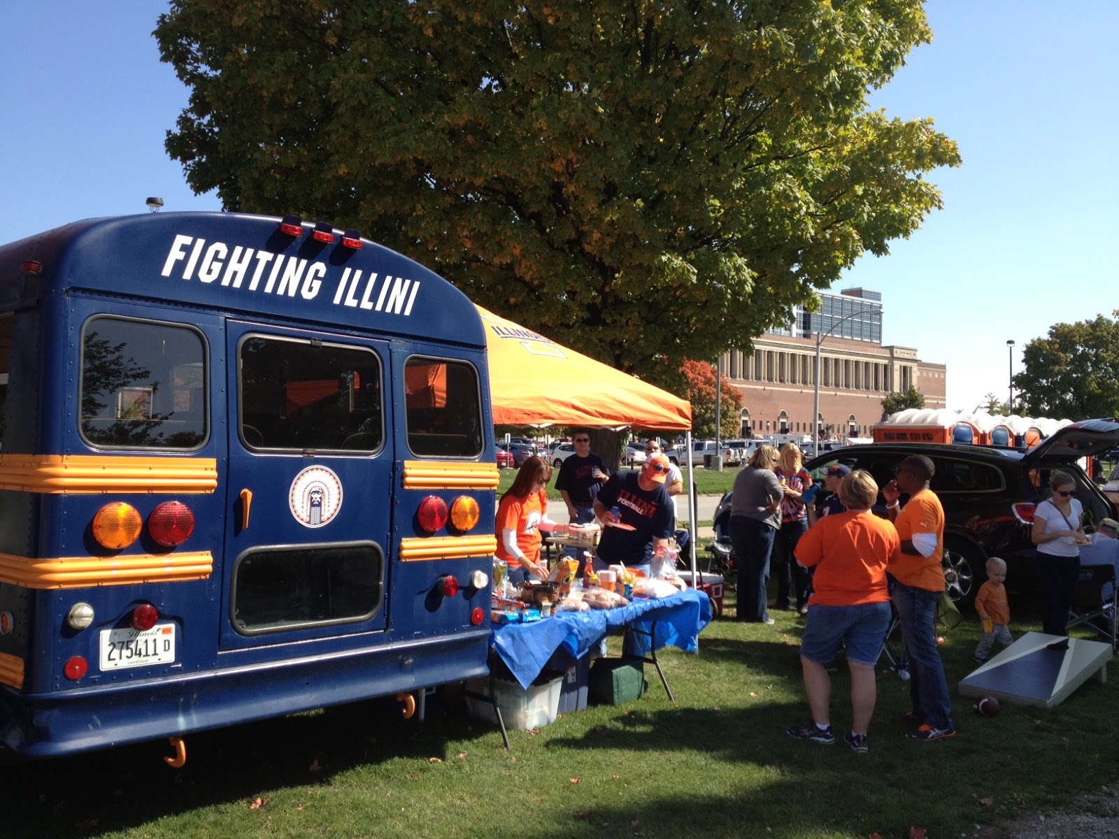 Fighting Illini Shortbus Tailgaters