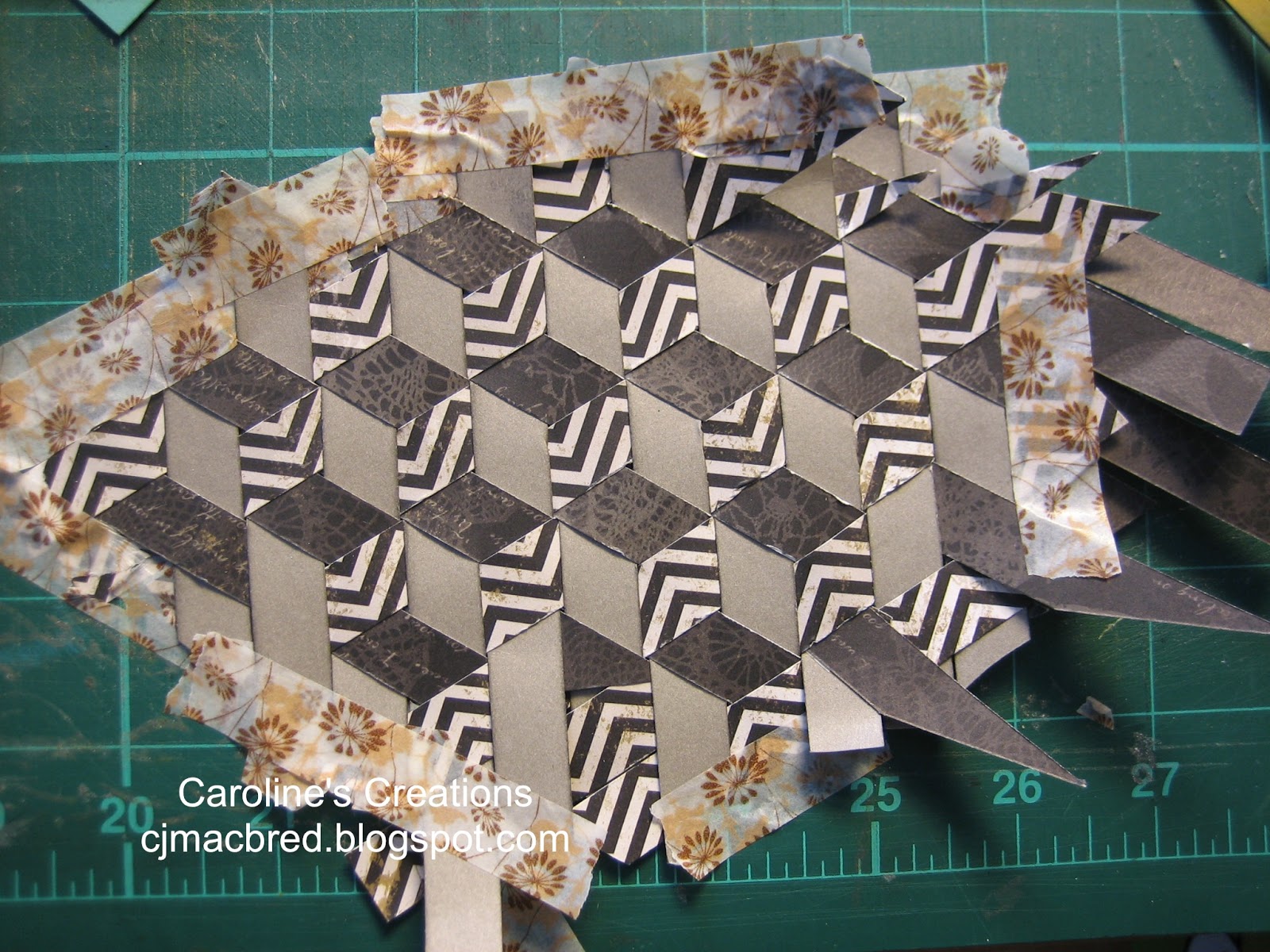 Caroline's Creations: Paper Tumbling Blocks...