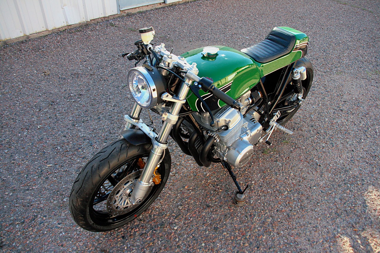 Rusty Bolt Garage CB750 - RocketGarage - Cafe Racer Magazine