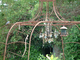 DOWN ON THE FUNNY FARM: Flobalobs, Furtling, and Fabulous Friends......