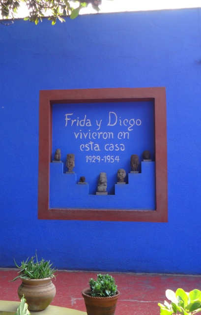 CALAMANDA Y LE DÉSESPÉRÉ DE GUSTAVE COURBET: FRIDA KAHLO Y LA CASA AZUL ...