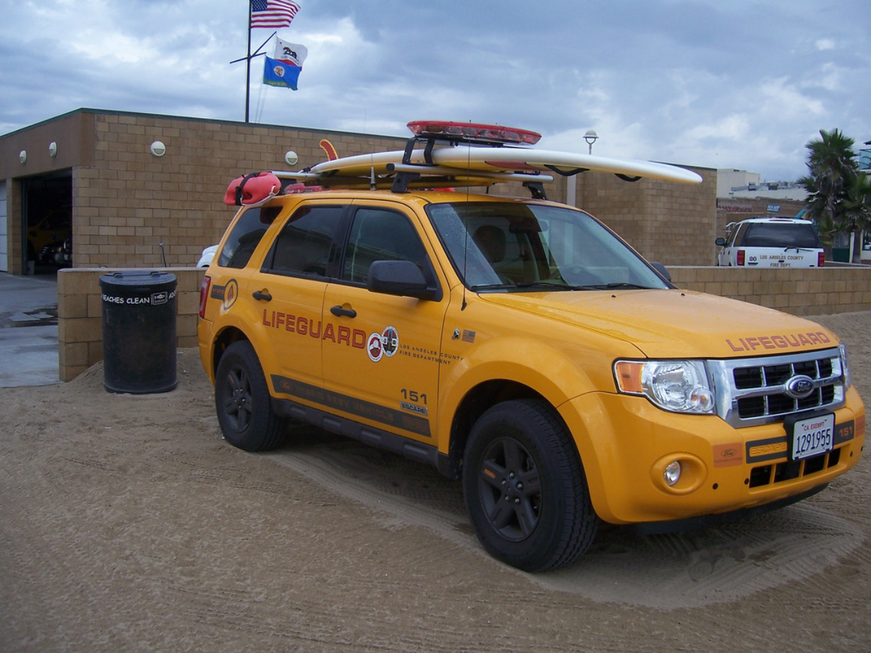 Bigger Size Pic: Baywatch car for lifeguards