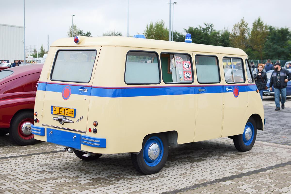 Szrociaki: PRAWDZIWY SZWAJCAR: ZSD Nysa N59 Sanitarka