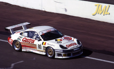 A fleur de piste: Porsche 996 GT3 R