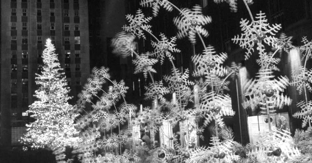 The 1949 Rockefeller Center Tree Was the Craziest Christmas Tree Ever ...