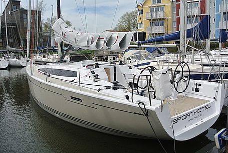 Cruising Boat Designs: Dehler 38 Review