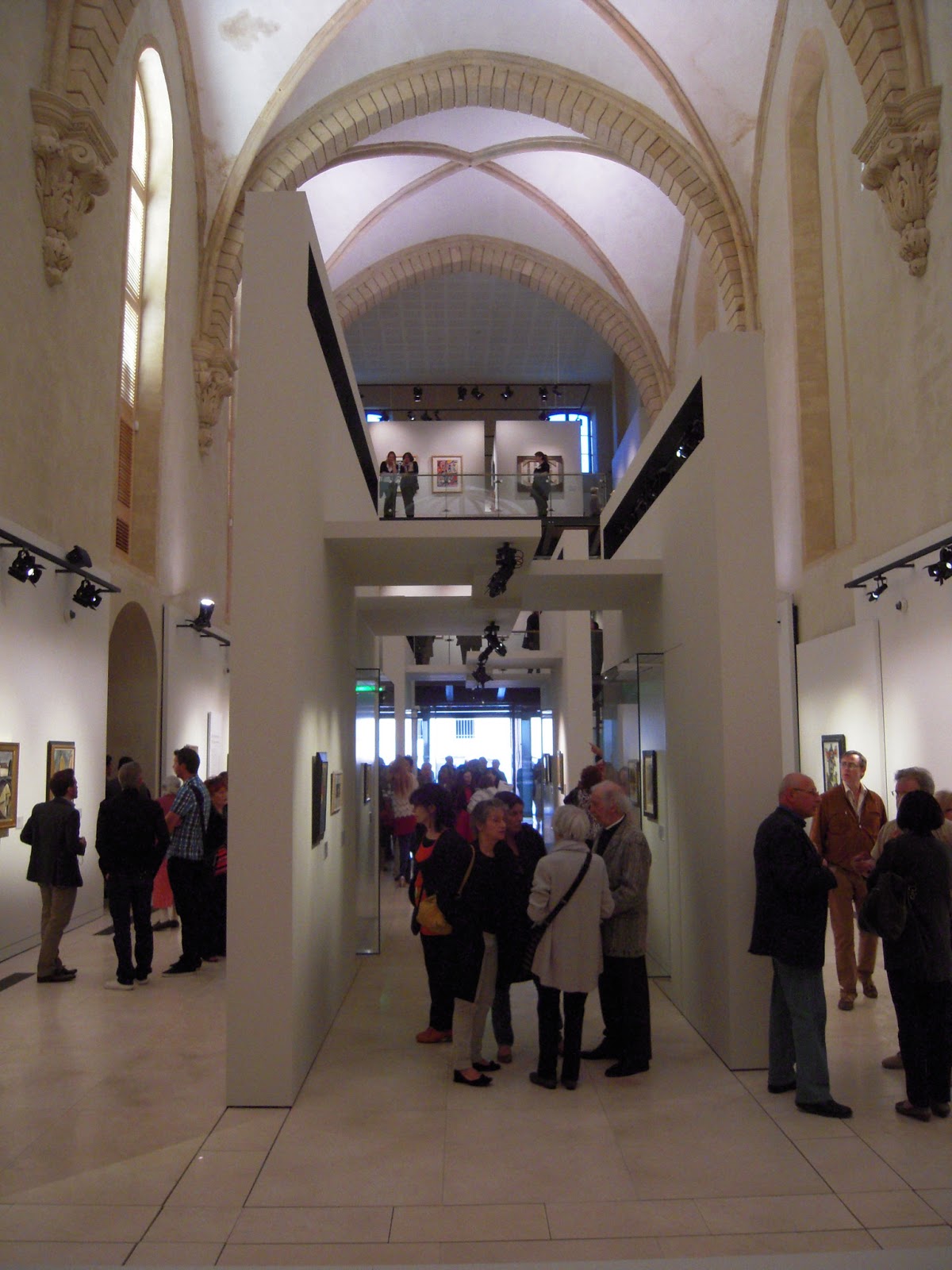 images en tête: Florian Rodari, de l'installation de la collection ...