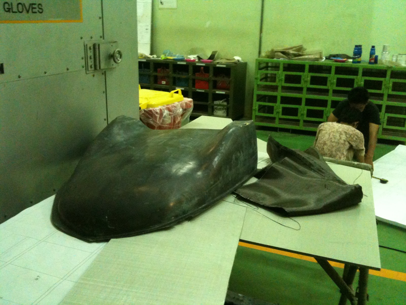 ITS TEAM - SAPU ANGIN SHELL ECO MARATHON 2012: Momen - Momen Proses ...